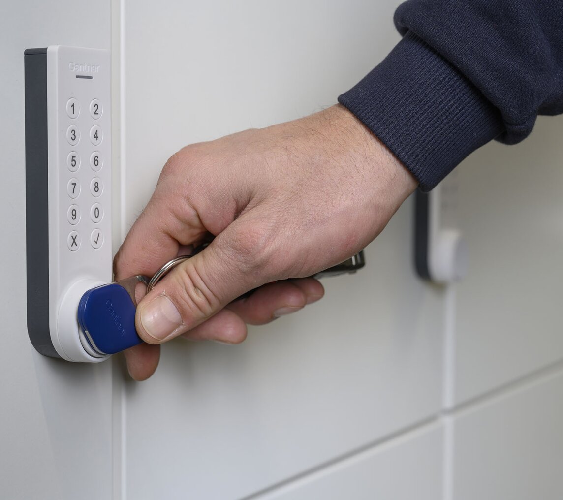 Battery-powered Locker Systems