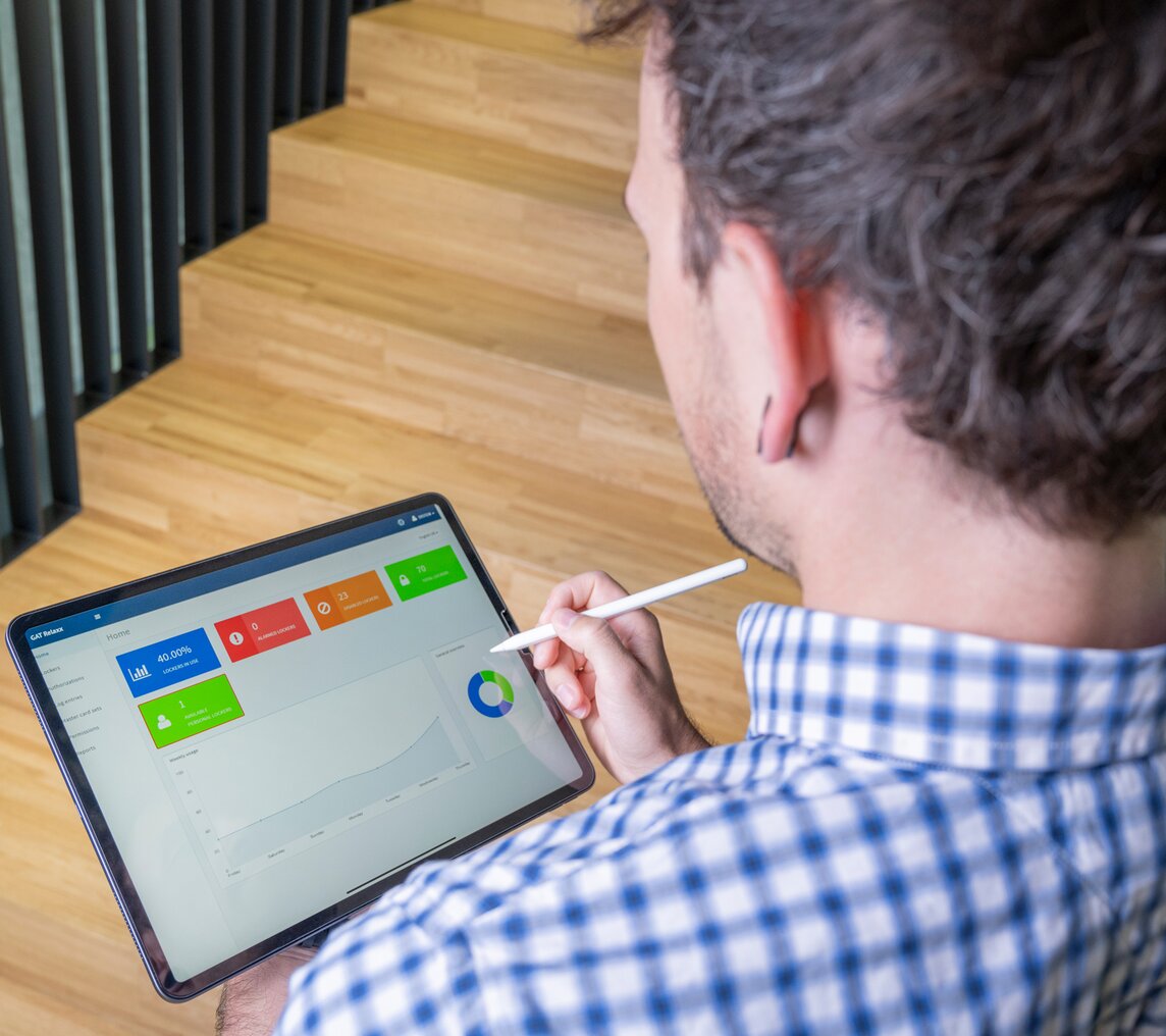 eLoxx Suite: Smart Locker Software for Efficient and Secure