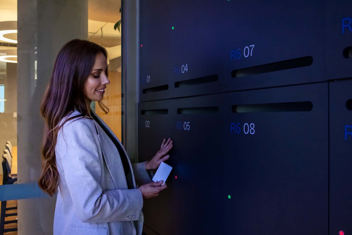 Smart Locker: Secure and Innovative Storage Solution | Gantner